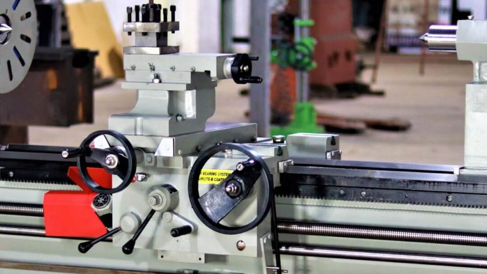 Heavy Duty Lathe Machine Tool | J&M Machine Tools